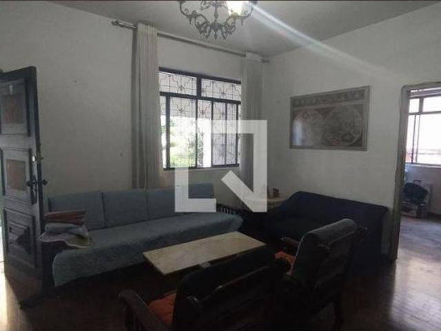 Casa à Venda Barro Preto, 8 Quartos, 385 m2