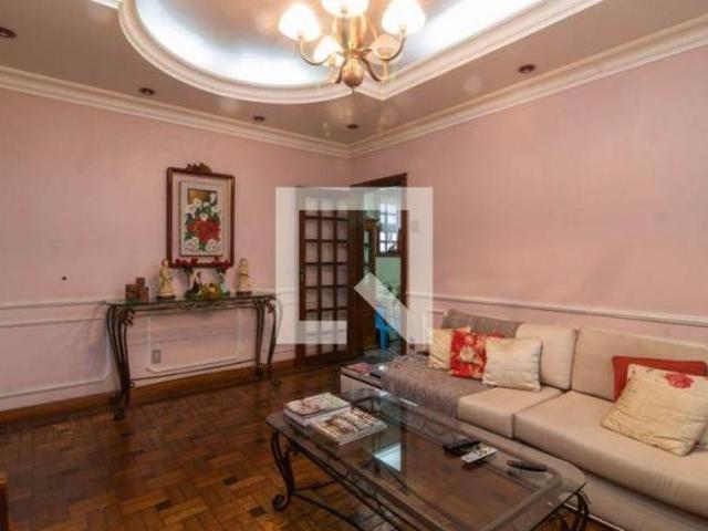 Casa à Venda Barroca, 4 Quartos, 300 m² Belo Horizonte