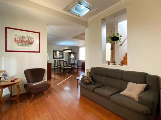 Casa à Venda Barroca, 8 Quartos, 350 m2