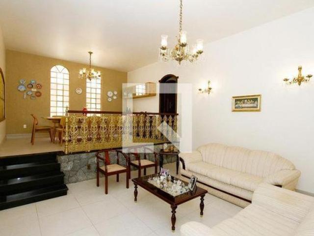 Casa à Venda Barreiro, 3 Quartos, 321 m² Belo Horizonte