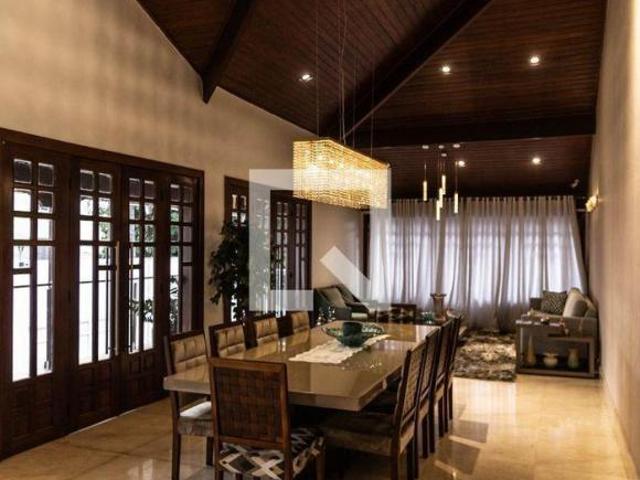 Casa à Venda Barreiro, 4 Quartos, 1080 m² Belo Horizonte