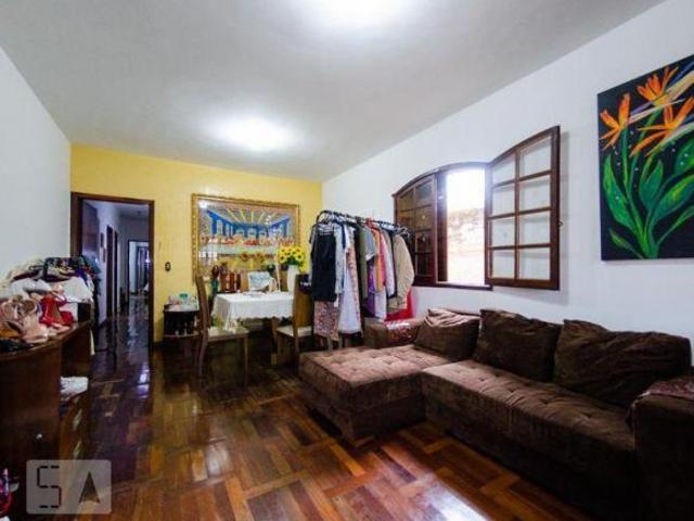 Casa à Venda Betânia, 4 Quartos, 500 m² Belo Horizonte