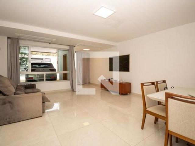 Casa à Venda Betânia, 3 Quartos, 115 m² Contagem
