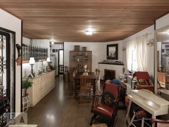 Casa à Venda Bela Vista, 4 Quartos, 260 m2