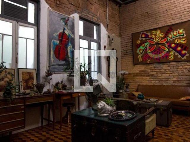 Casa à Venda Bela Vista, 2 Quartos, 189 m² São Paulo