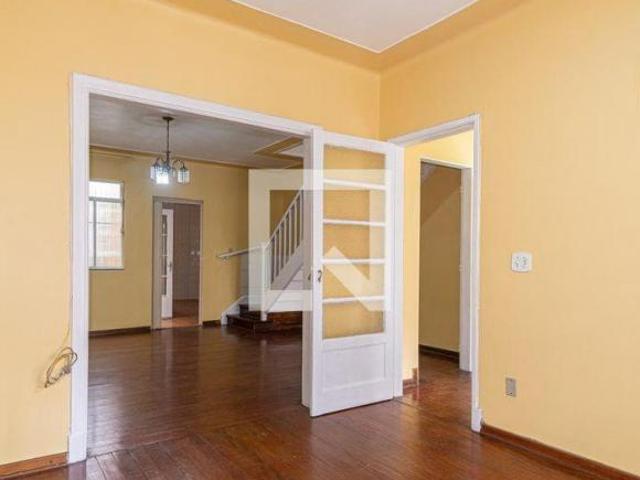 Casa à Venda Bela Vista, 3 Quartos, 140 m² São Paulo