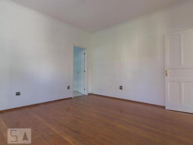 Casa à Venda Belém, 3 Quartos, 180 m2