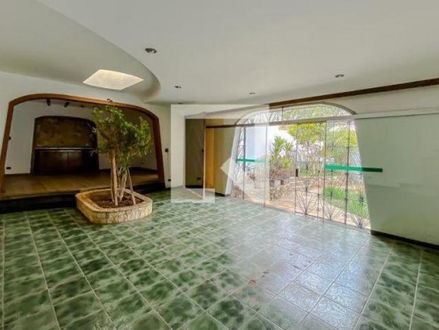 Casa à Venda Belém, 3 Quartos, 267 m² São Paulo