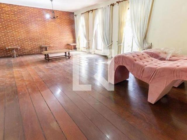 Casa à Venda Belém, 3 Quartos, 350 m2