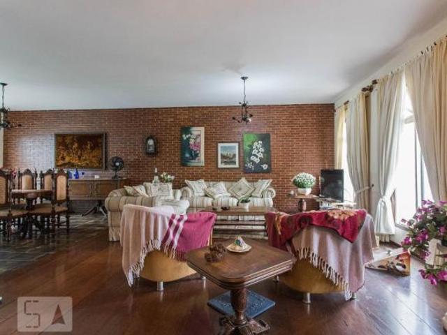 Casa à Venda Belém, 3 Quartos, 580 m2