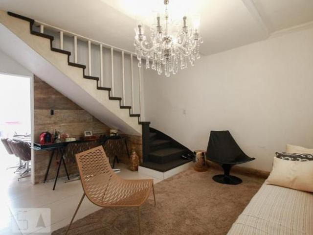 Casa à Venda Belém, 2 Quartos, 130 m2