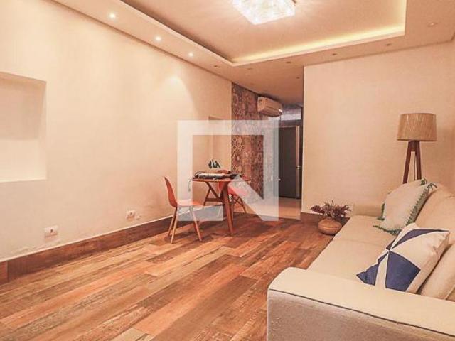 Casa à Venda Belém, 2 Quartos, 200 m2