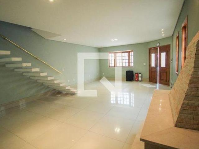 Casa à Venda Belém, 5 Quartos, 225 m² São Paulo
