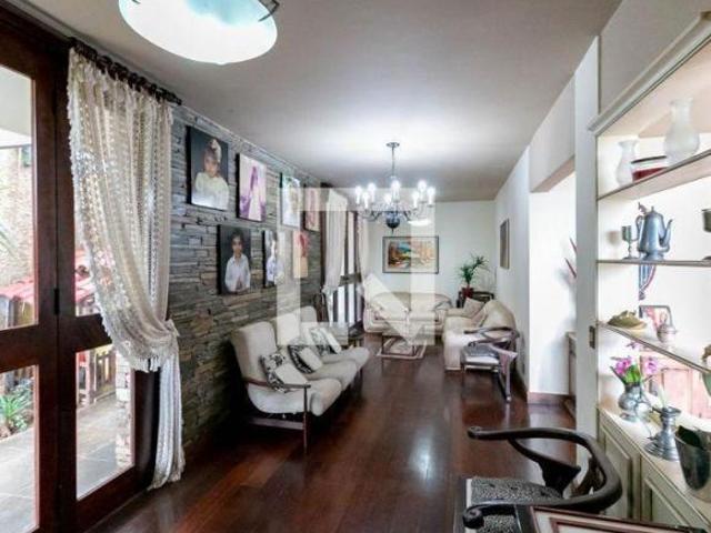 Casa à Venda Belvedere, 4 Quartos, 300 m² Belo Horizonte