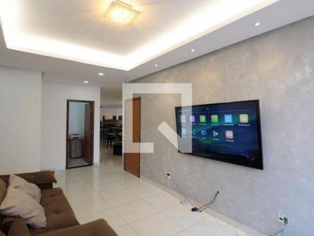 Casa à Venda Braúnas, 3 Quartos, 500 m² Belo Horizonte