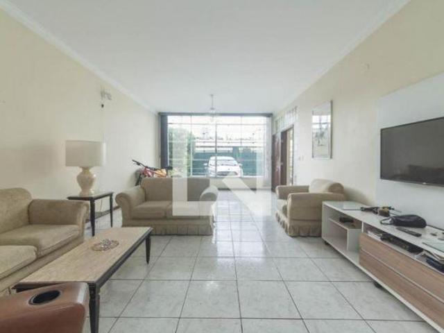 Casa à Venda Brooklin, 3 Quartos, 240 m² São Paulo
