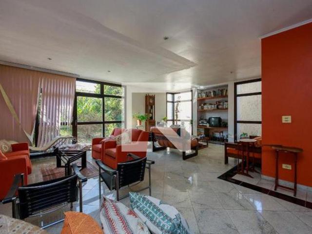 Casa à Venda Brooklin, 3 Quartos, 300 m2