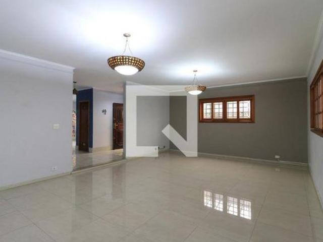 Casa à Venda Brooklin, 3 Quartos, 300 m2