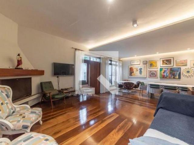 Casa à Venda Brooklin, 4 Quartos, 240 m2