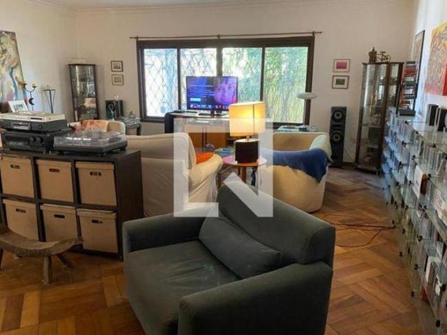 Casa à Venda Brooklin, 4 Quartos, 240 m² São Paulo