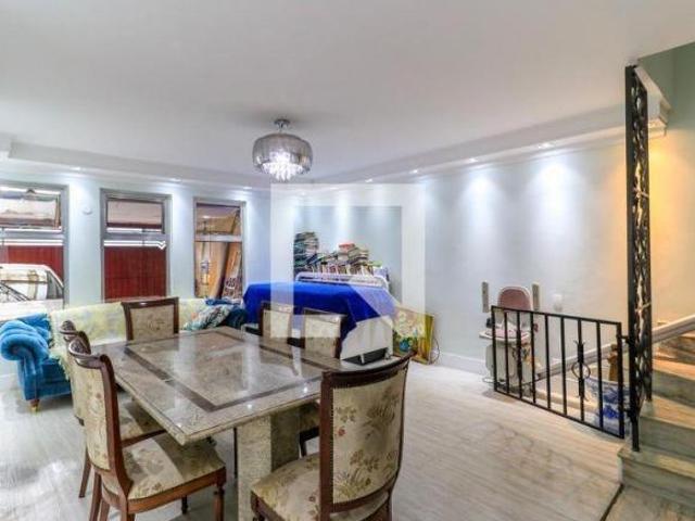 Casa à Venda Brooklin, 6 Quartos, 200 m2