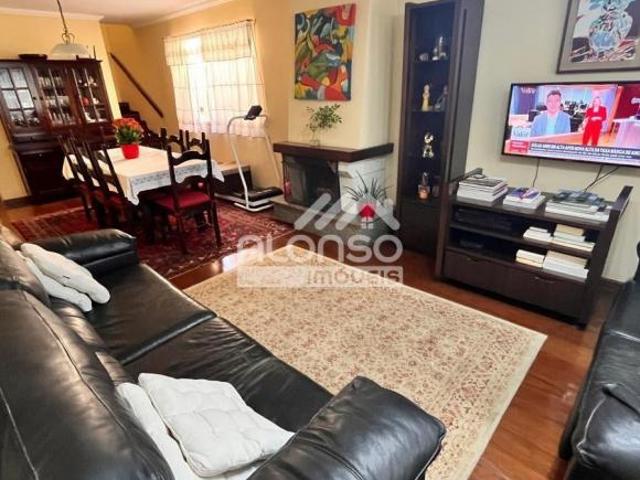 CASA A VENDA BUTANTÃ CONDOMÍNIO CLUBE 3 quartos 1 suite, 2 vagas lareira