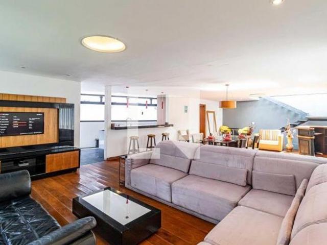 Casa à Venda Butantã, 3 Quartos, 400 m2