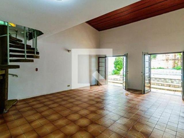 Casa à Venda Butantã, 3 Quartos, 180 m2