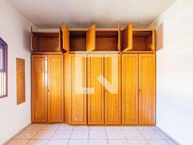 Casa à Venda Butantã, 3 Quartos, 250 m2