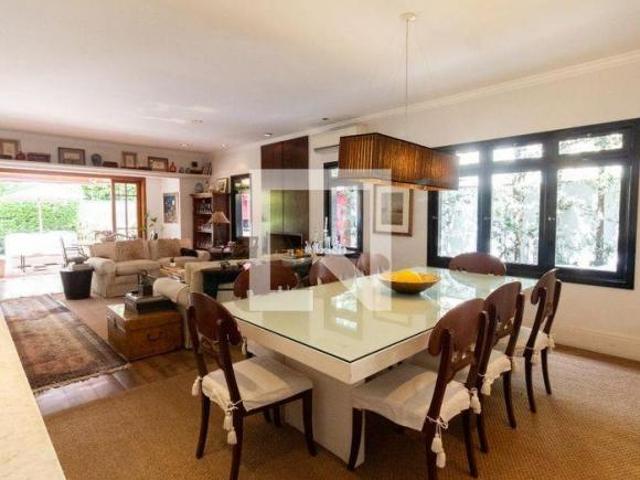 Casa à Venda Butantã, 3 Quartos, 300 m2