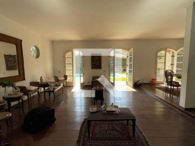 Casa à Venda Butantã, 3 Quartos, 367 m2