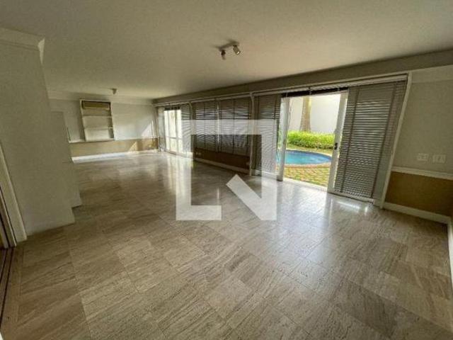 Casa à Venda Butantã, 4 Quartos, 400 m2