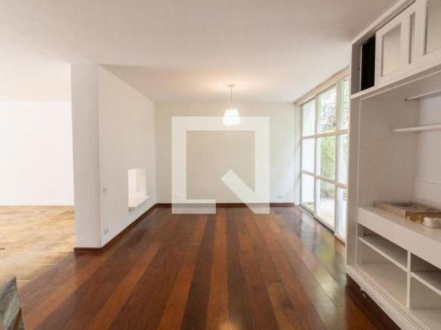 Casa à Venda Butantã, 4 Quartos, 450 m2