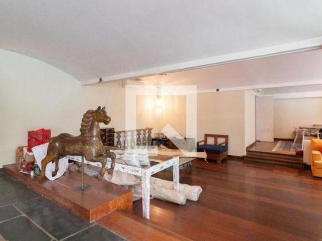 Casa à Venda Butantã, 4 Quartos, 550 m2