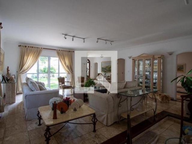 Casa à Venda Butantã, 4 Quartos, 698 m2
