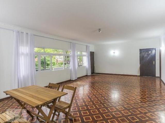 Casa à Venda Butantã, 4 Quartos, 850 m² São Paulo