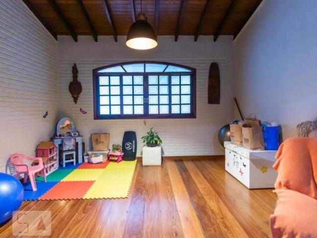 Casa à Venda Butantã, 4 Quartos, 170 m2