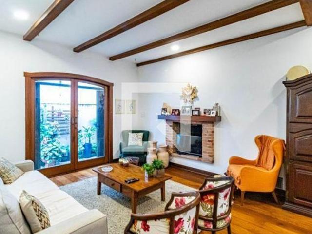 Casa à Venda Butantã, 4 Quartos, 189 m² São Paulo