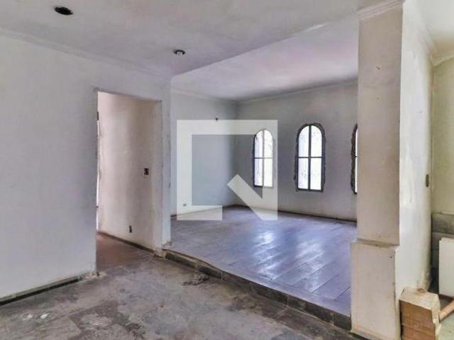 Casa à Venda Butantã, 4 Quartos, 235 m2