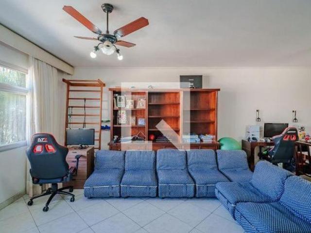 Casa à Venda Butantã, 4 Quartos, 290 m² São Paulo