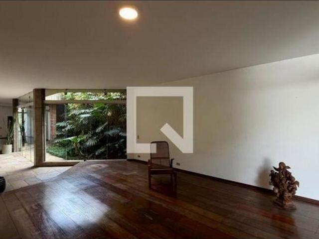 Casa à Venda Butantã, 4 Quartos, 290 m² São Paulo