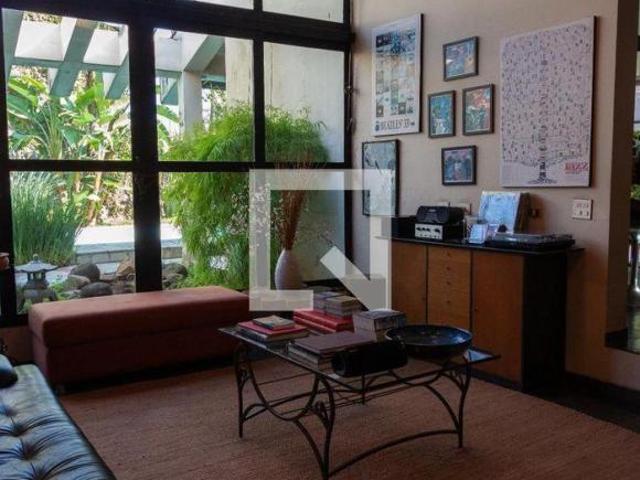 Casa à Venda Butantã, 4 Quartos, 315 m2