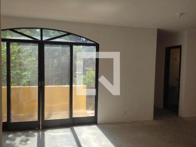 Casa à Venda Butantã, 4 Quartos, 322 m2