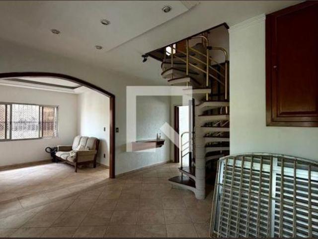 Casa à Venda Butantã, 5 Quartos, 130 m² São Paulo