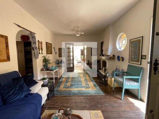 Casa à Venda Butantã, 5 Quartos, 250 m² São Paulo