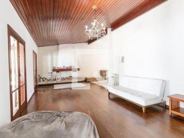 Casa à Venda Butantã, 6 Quartos, 450 m2