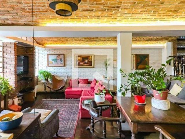 Casa à Venda Butantã, 6 Quartos, 600 m² São Paulo