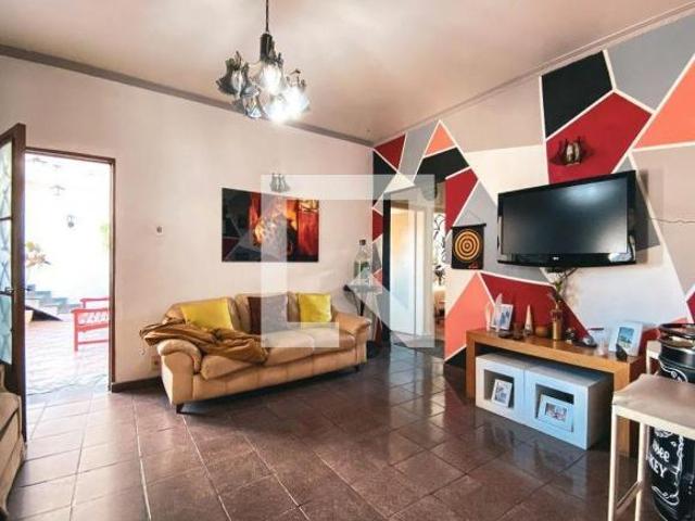 Casa à Venda Butantã, 6 Quartos, 200 m2