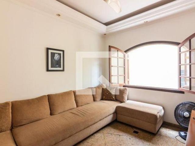 Casa à Venda Bussocaba, 4 Quartos, 262 m2