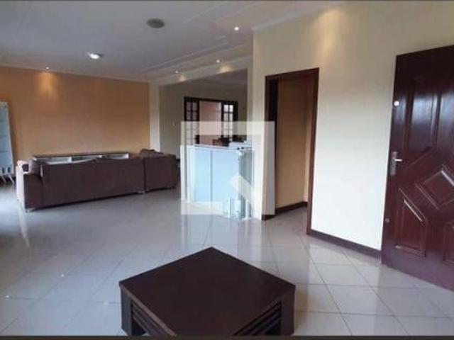 Casa à Venda Bussocaba, 4 Quartos, 360 m2
